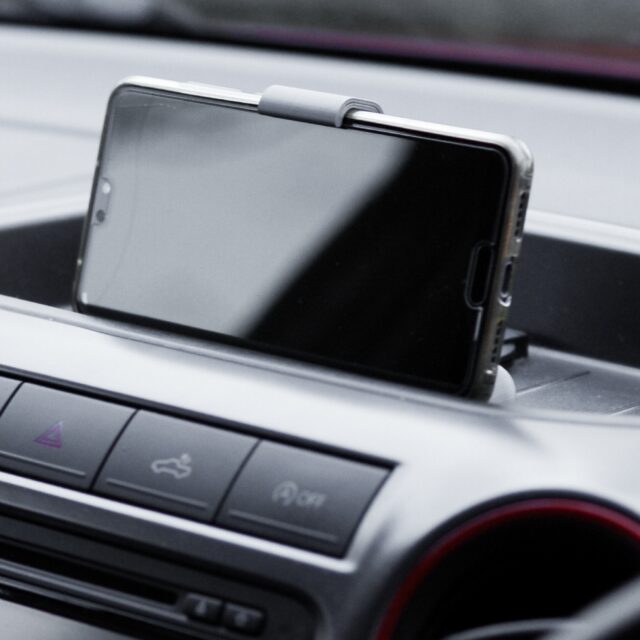 Land Rover Defender TDi200/300 and TD5 Phone Holder - DeftCAD